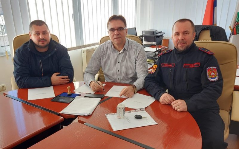 Potpisan kolektivni ugovor za zaposlene u opštinskoj upravi Stanari ...