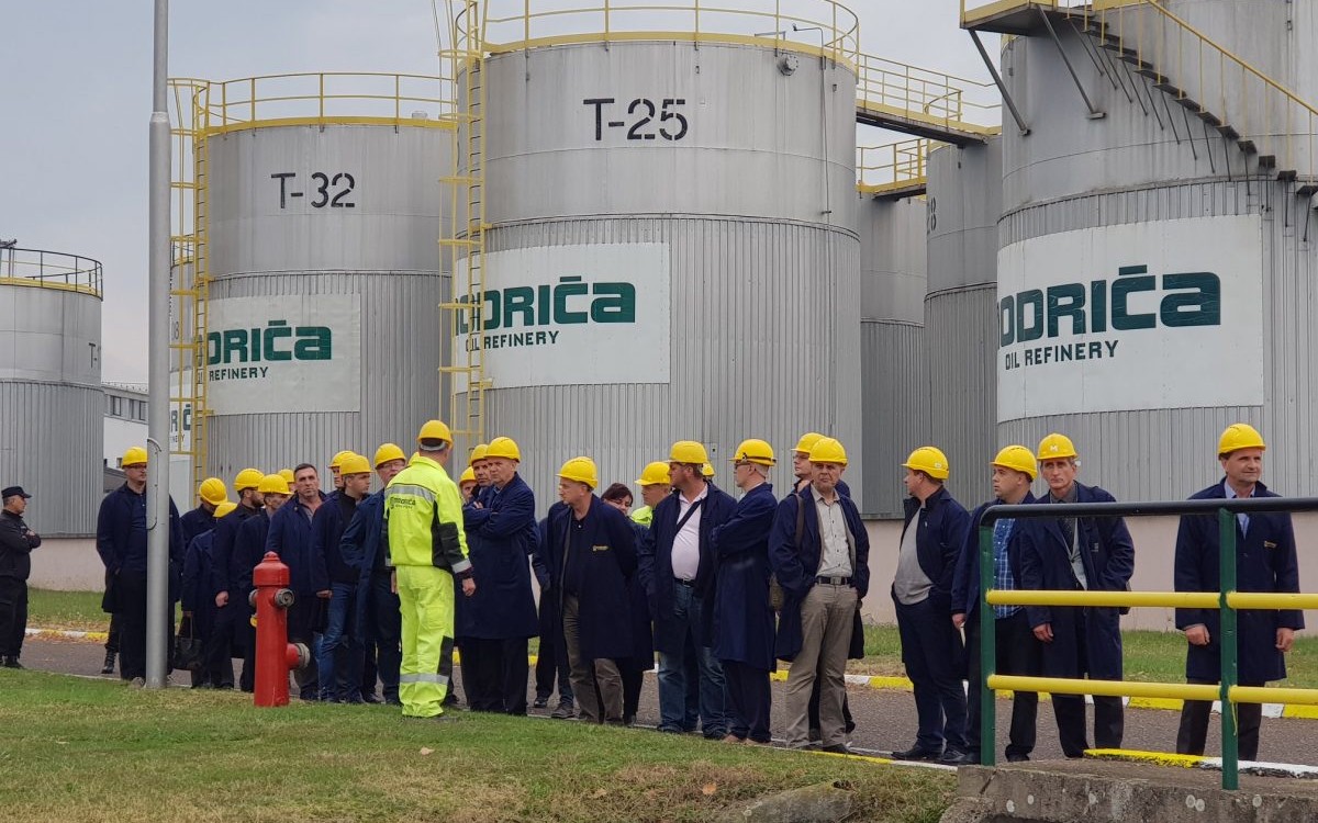 MODRIČA: Otpušteni radnici Rafinerije ulja pravdu traže pred sudom ...