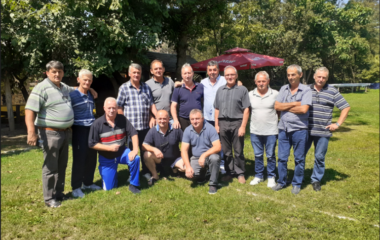 ZAJEDNO U RATU I U MIRU: Nekadašnji borci ”27. motorizovane” kroz ...